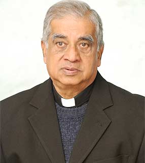 Multidão na Canção Nova surpreende Padre Rufus - Notícias