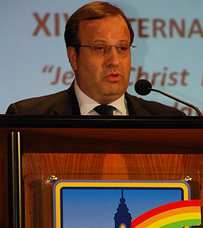 Matteo Calisi apresenta o atual cenário da Fraternidade Católica - Notícias