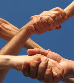 Padre destaca fraternidade como prática do cotidiano - Notícias