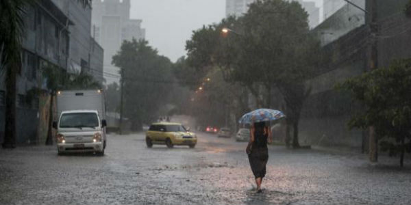 Em dois dias, chove 20% do esperado para setembro em SP