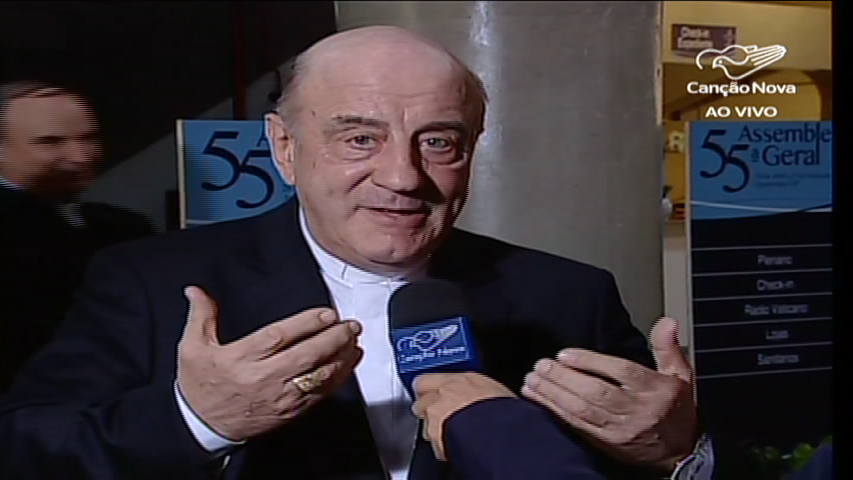 Dom Murilo Krieger explica como acontecem os trabalhos na Assembleia