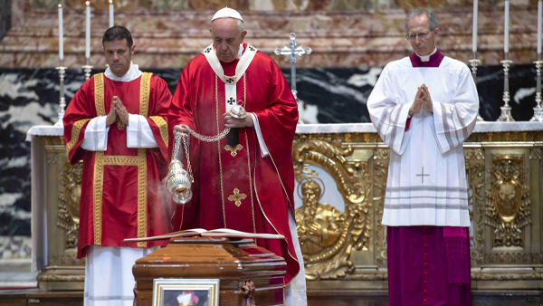 "Dizer adeus ao irmão significa deixá-lo ir para Deus", diz Papa