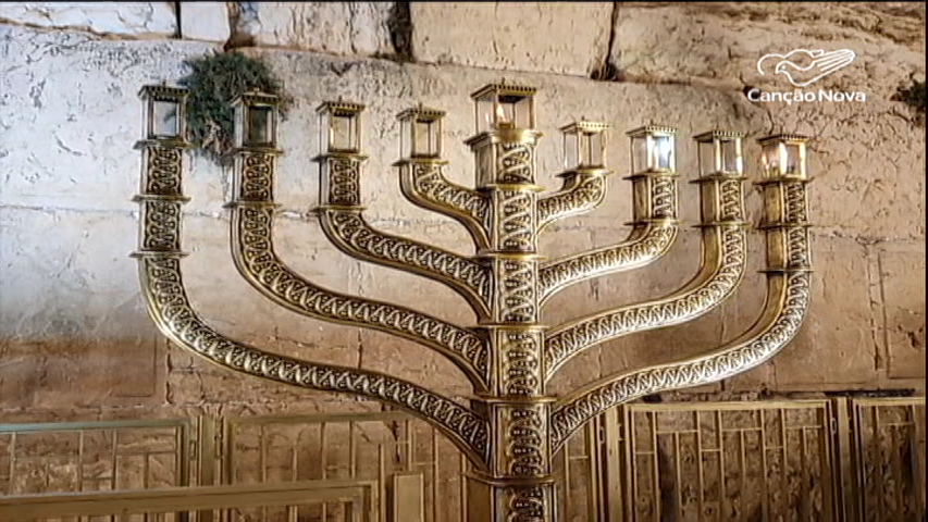 Hannuká, festa da luz que reúne milhares de fiéis em Jerusalém