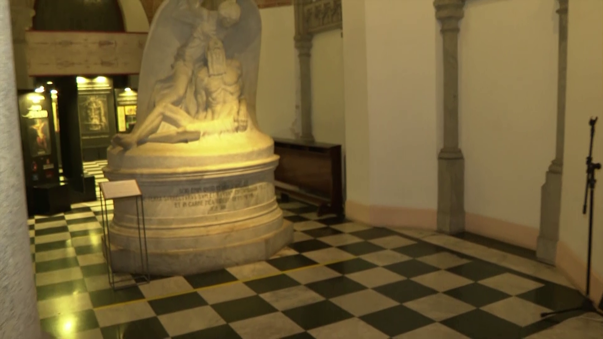 Conheça a cripta localizada dentro da Catedral da Sé