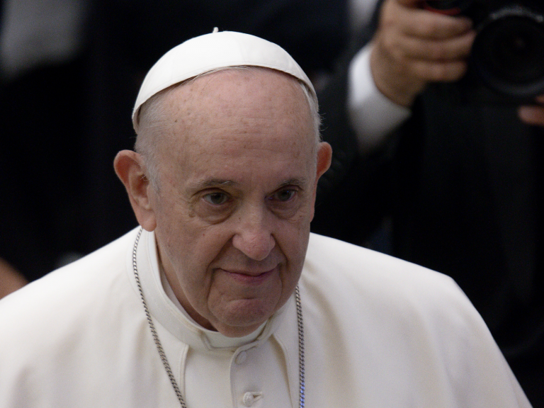 É preciso semear boas ideias para produzir boas obras, frisa Papa