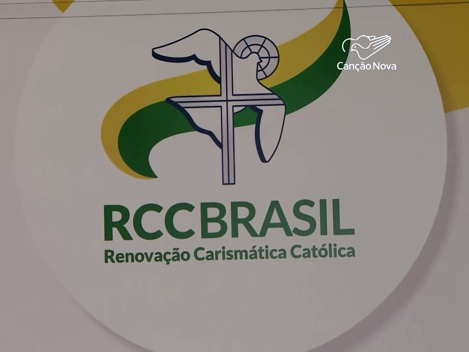 Renovação Carismática Católica coloca em prática dia de oração e música