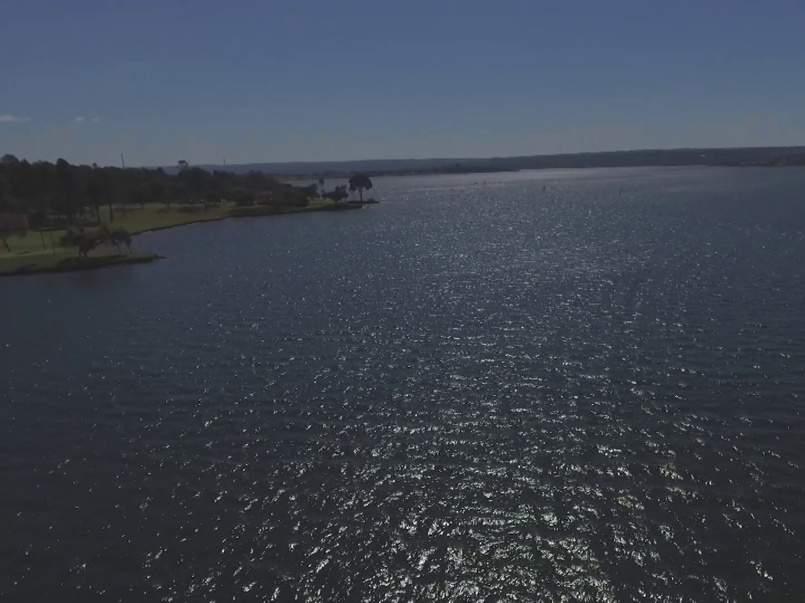 Lago Paranoá é opção de divertimento para turistas e brasilienses