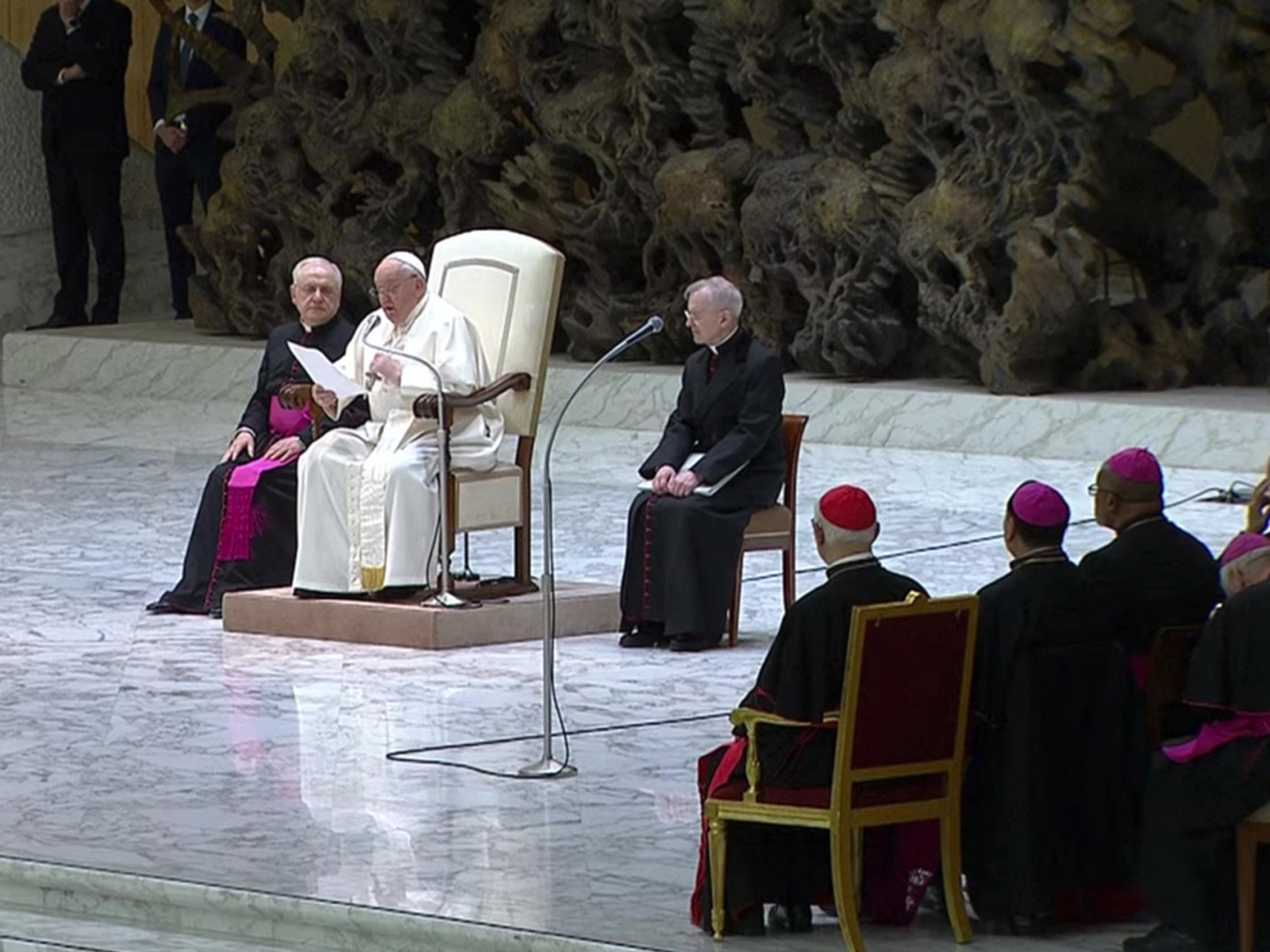 Papa Francisco faz reflexões sobre a ira, luxúria, avareza e gula