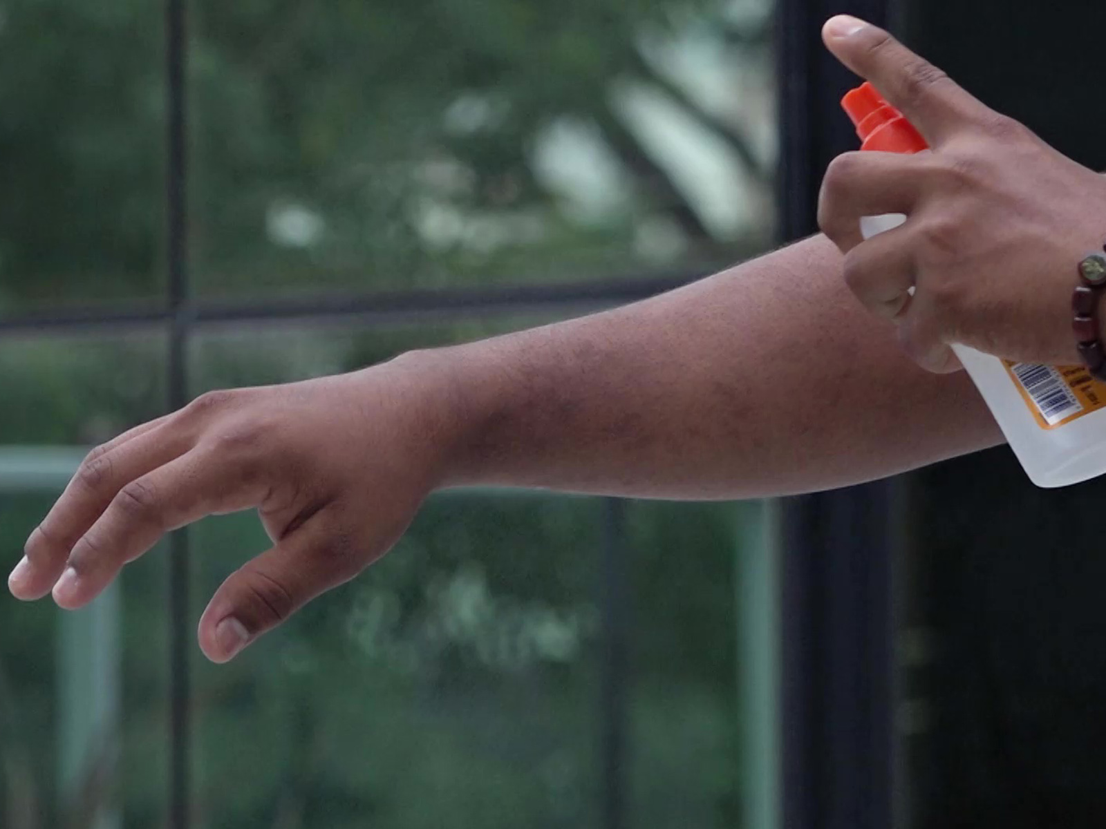 Repelentes podem ajudar contra a dengue, mas com recomendações