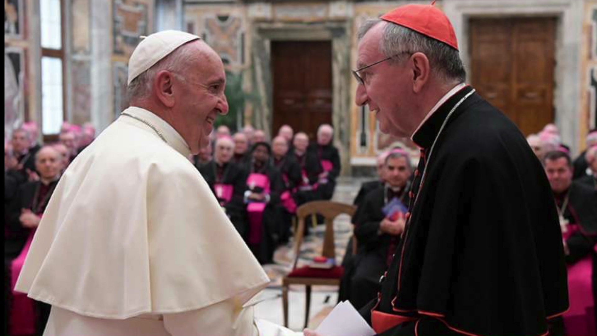 Cardeal Parolim é o representante do Papa em celebração na Ucrânia