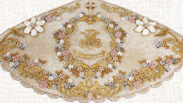 Apresentado o Manto de Nossa Senhora de Nazaré para o Círio 2024