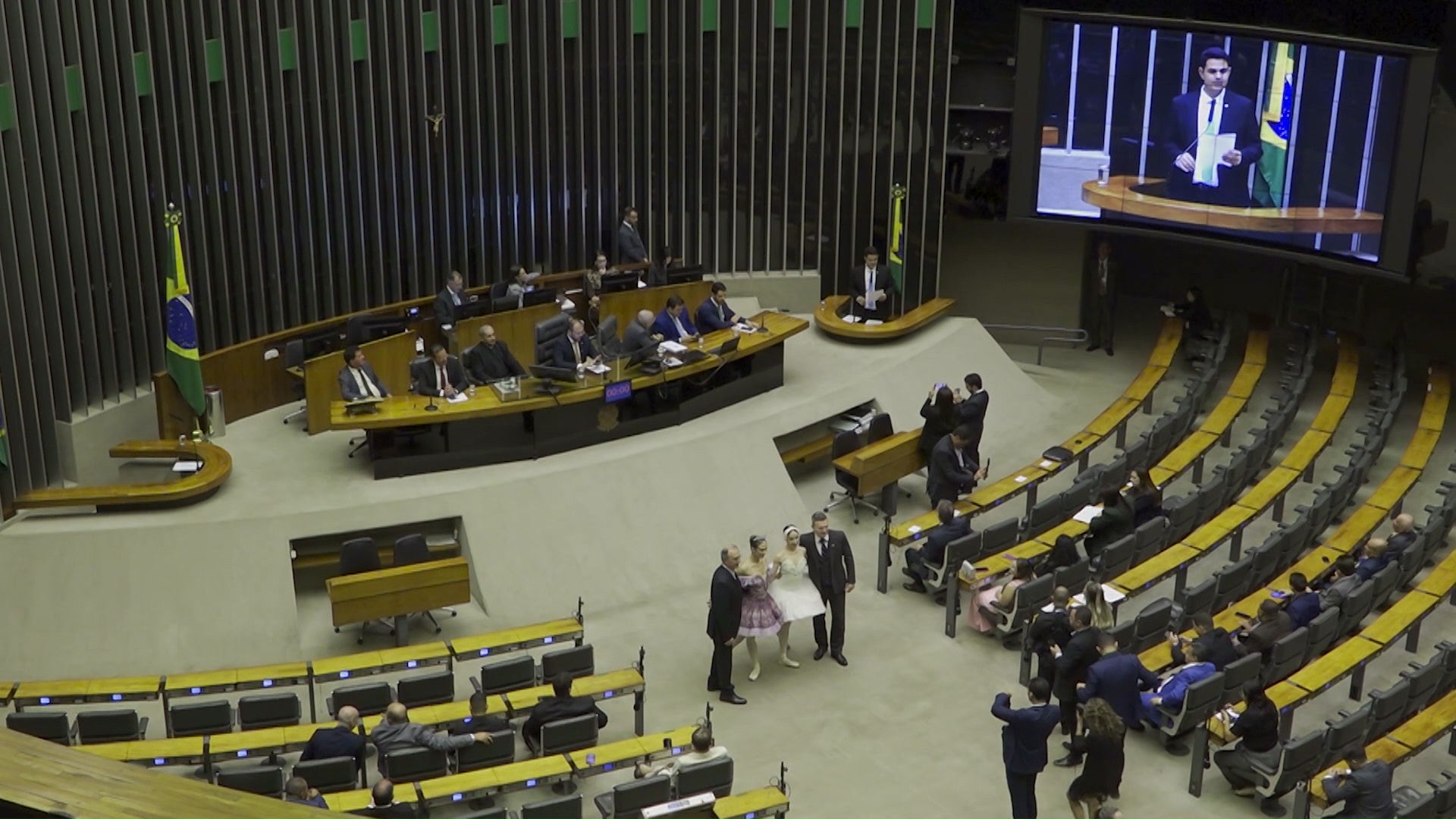 Câmara homenageia os 100 anos de Dom Luciano José Cabral Duarte