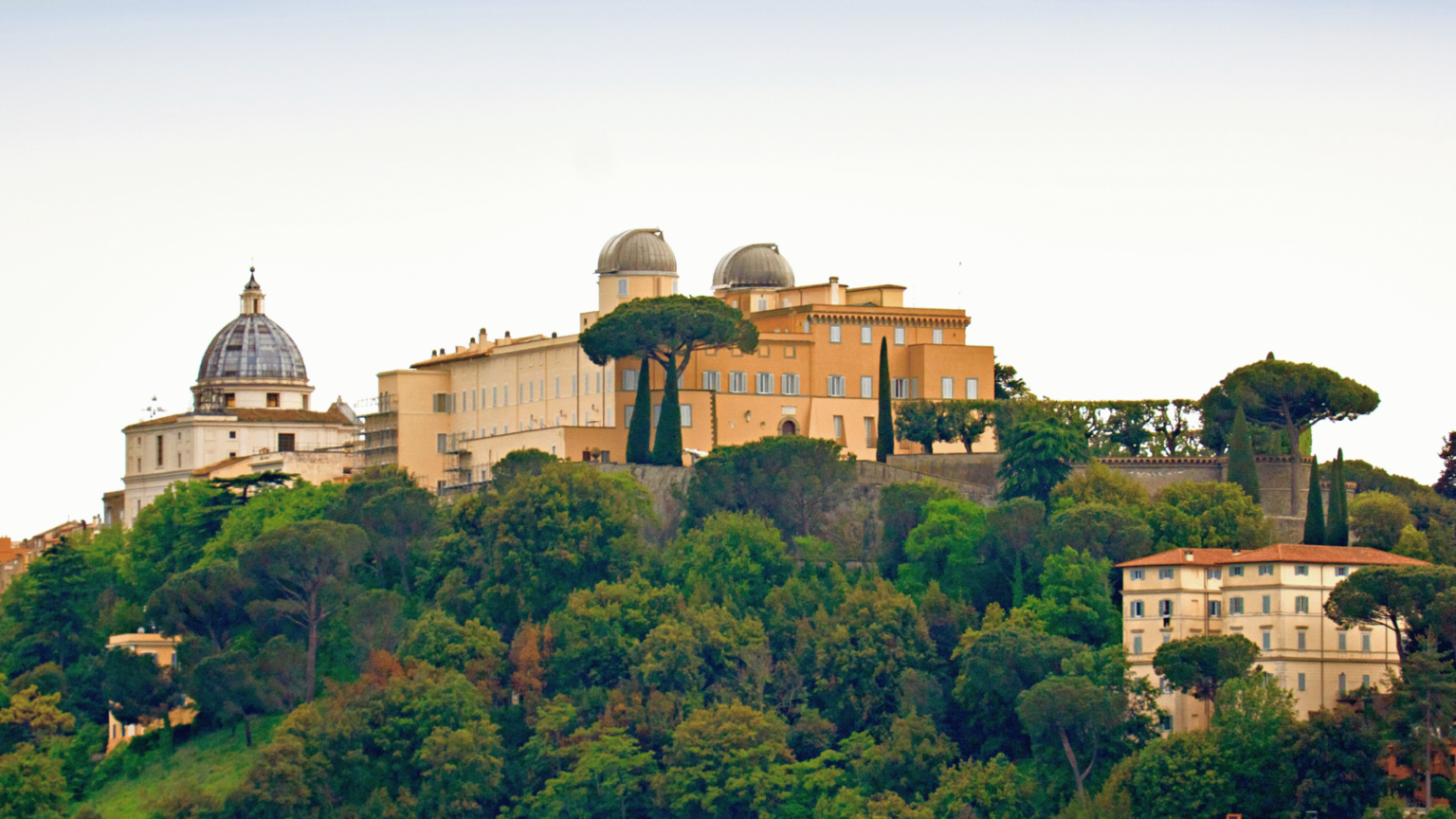 Papa Leão XIV passará férias de verão em Castel Gandolfo