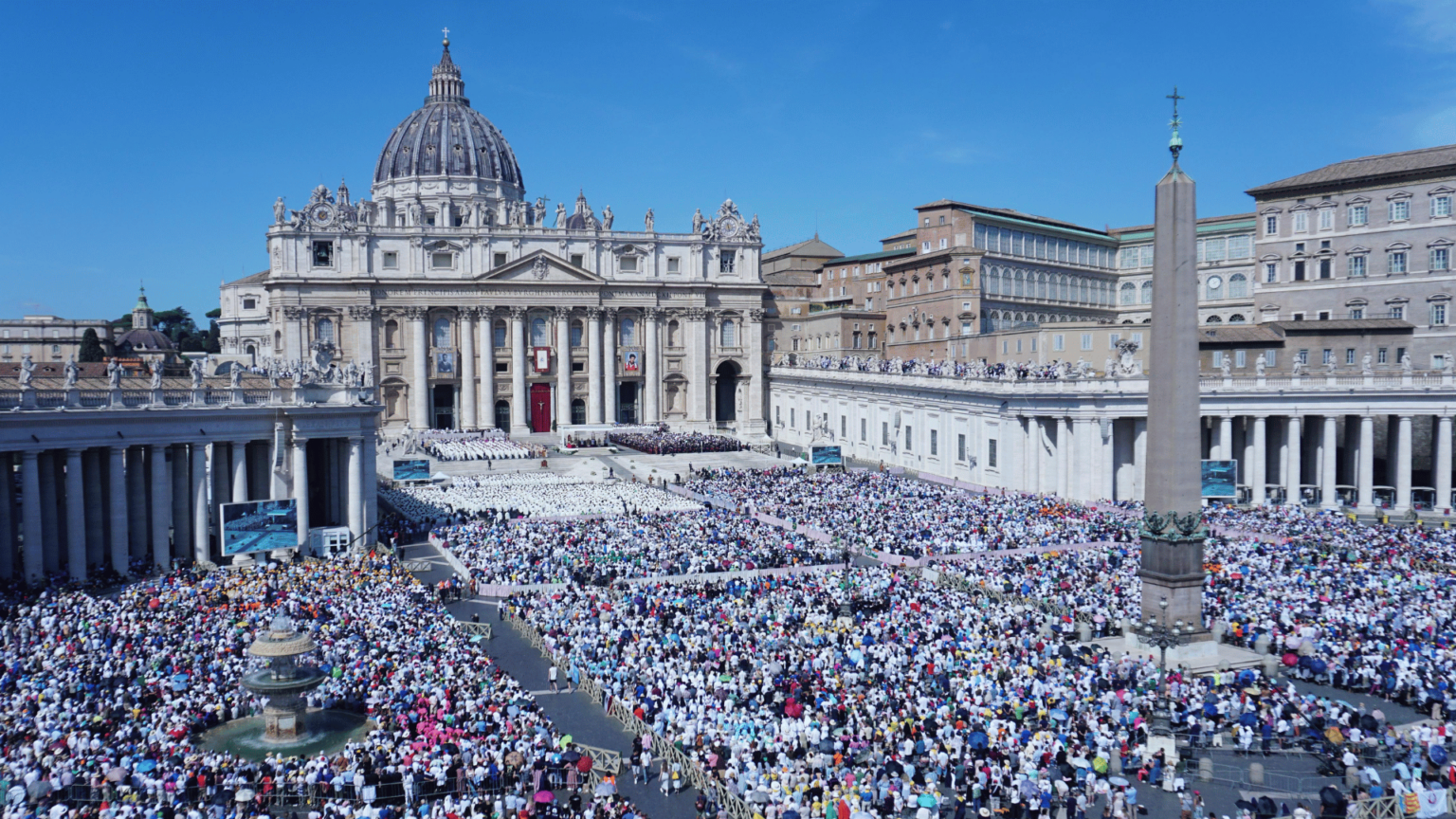 Papa canoniza Carlo Acutis e Pier Giorgio Frassati