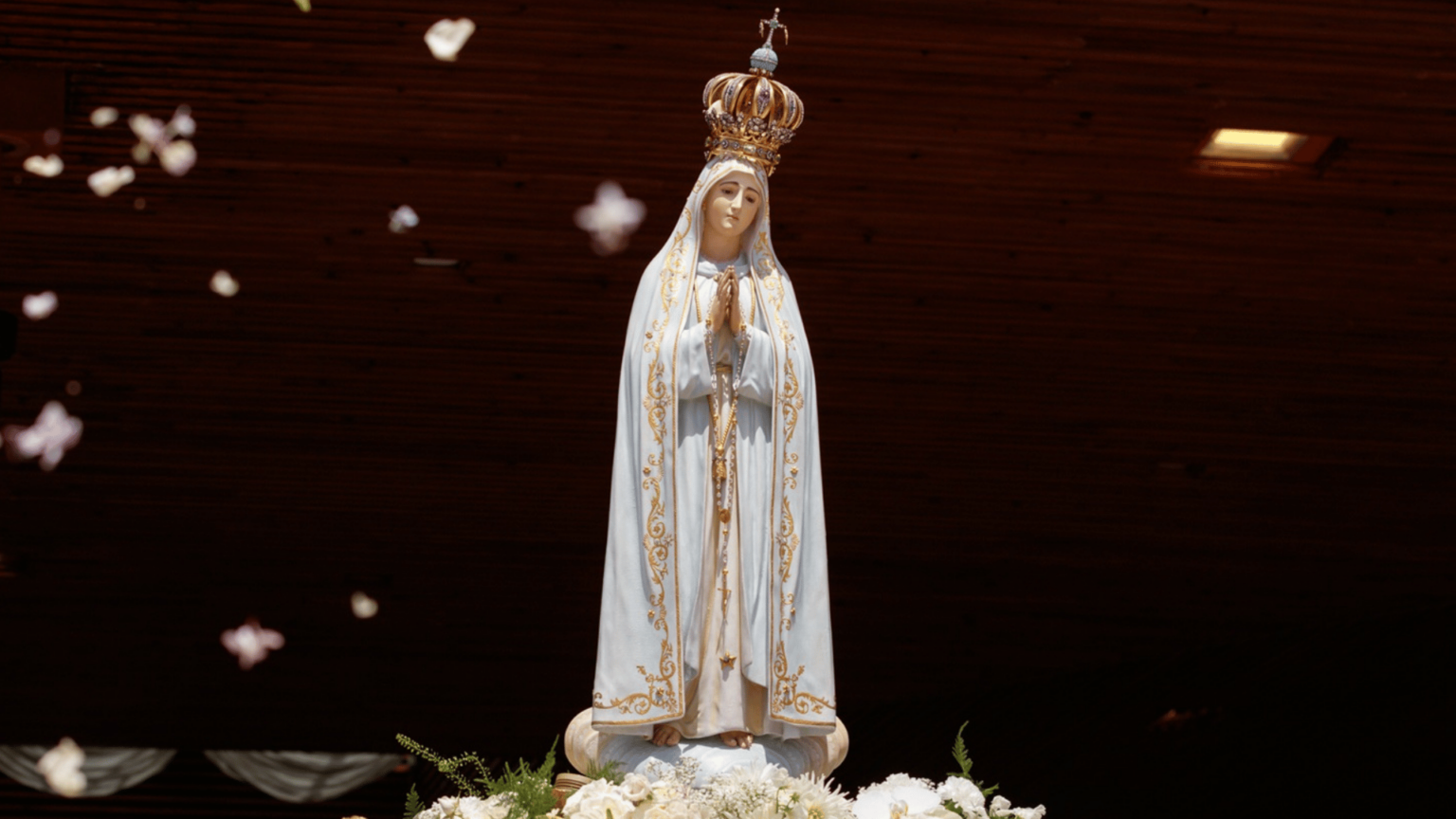 Imagem original de Fátima parte na sexta-feira para encontro do Papa