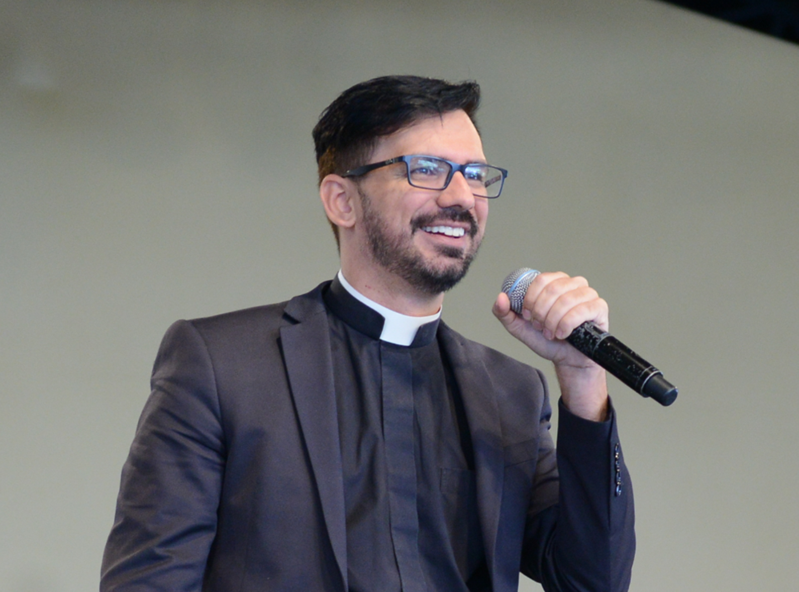 Coloque sua vida aos pés de Jesus