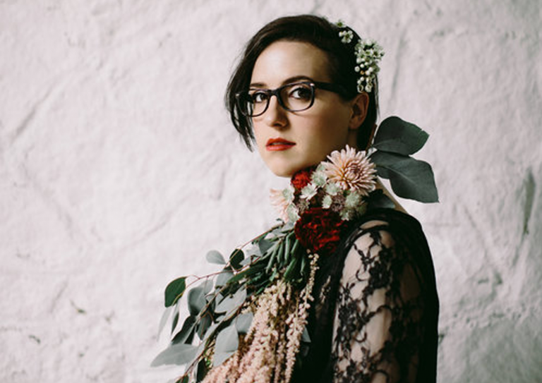 Conheça Audrey Assad