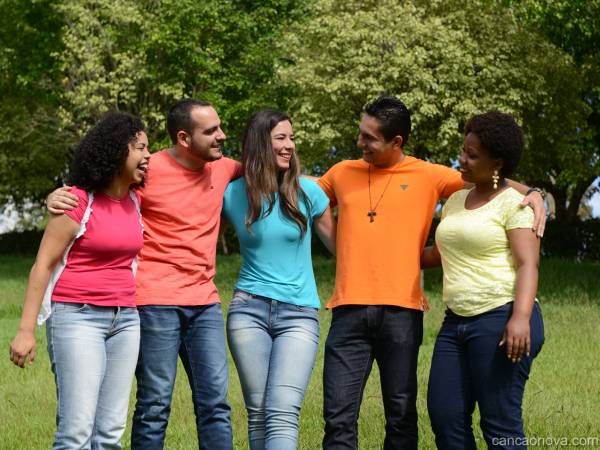 Precisamos aprender a conviver com os outros - Formação