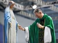 Como aprender a rezar com Maria?