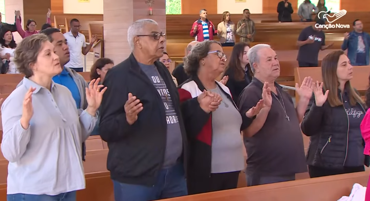 Comunidade realiza missa em memória ao Aniversário Natalício do Fundador Comunidade realiza missa em memória ao Aniversário Natalício do Fundador