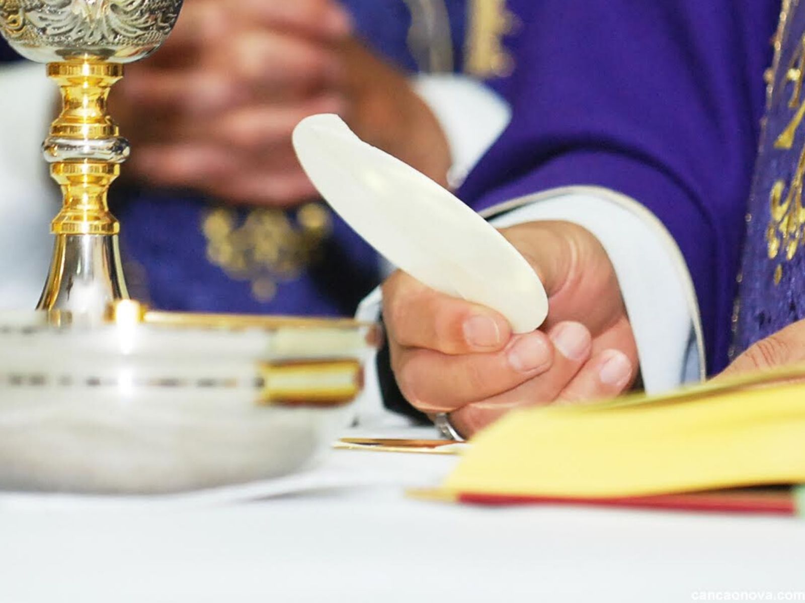 A Eucaristia é fonte de cura - Santuário do Pai das Misericórdias