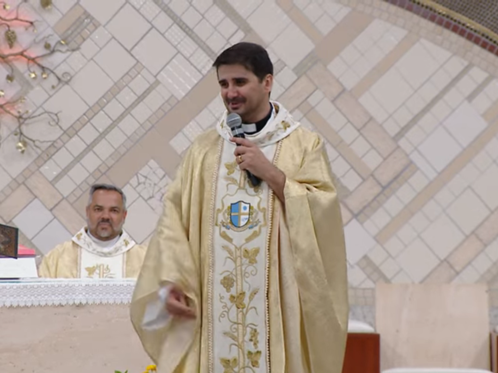 Homilia da Santa Missa do Clube da Evangelização - Padre Ricardo ...