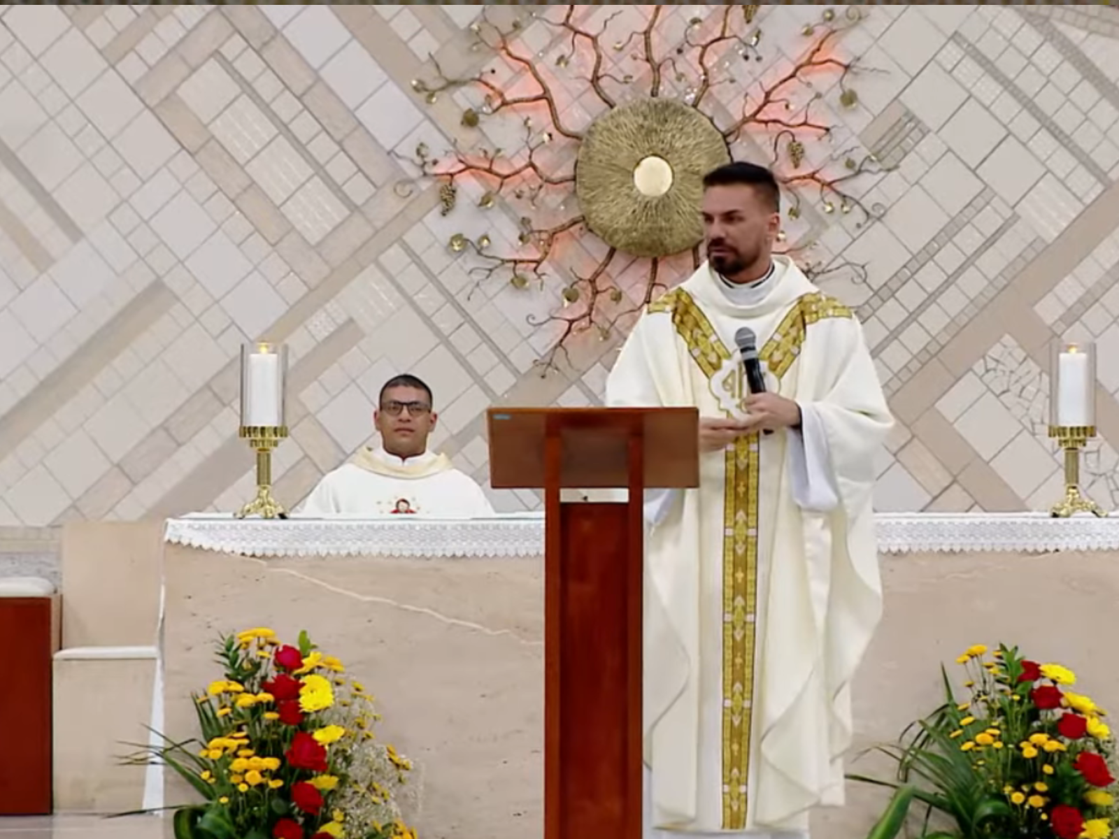 Homilia da Santa Missa das Famílias - Padre Rodrigo Natal (02/10/2023 ...