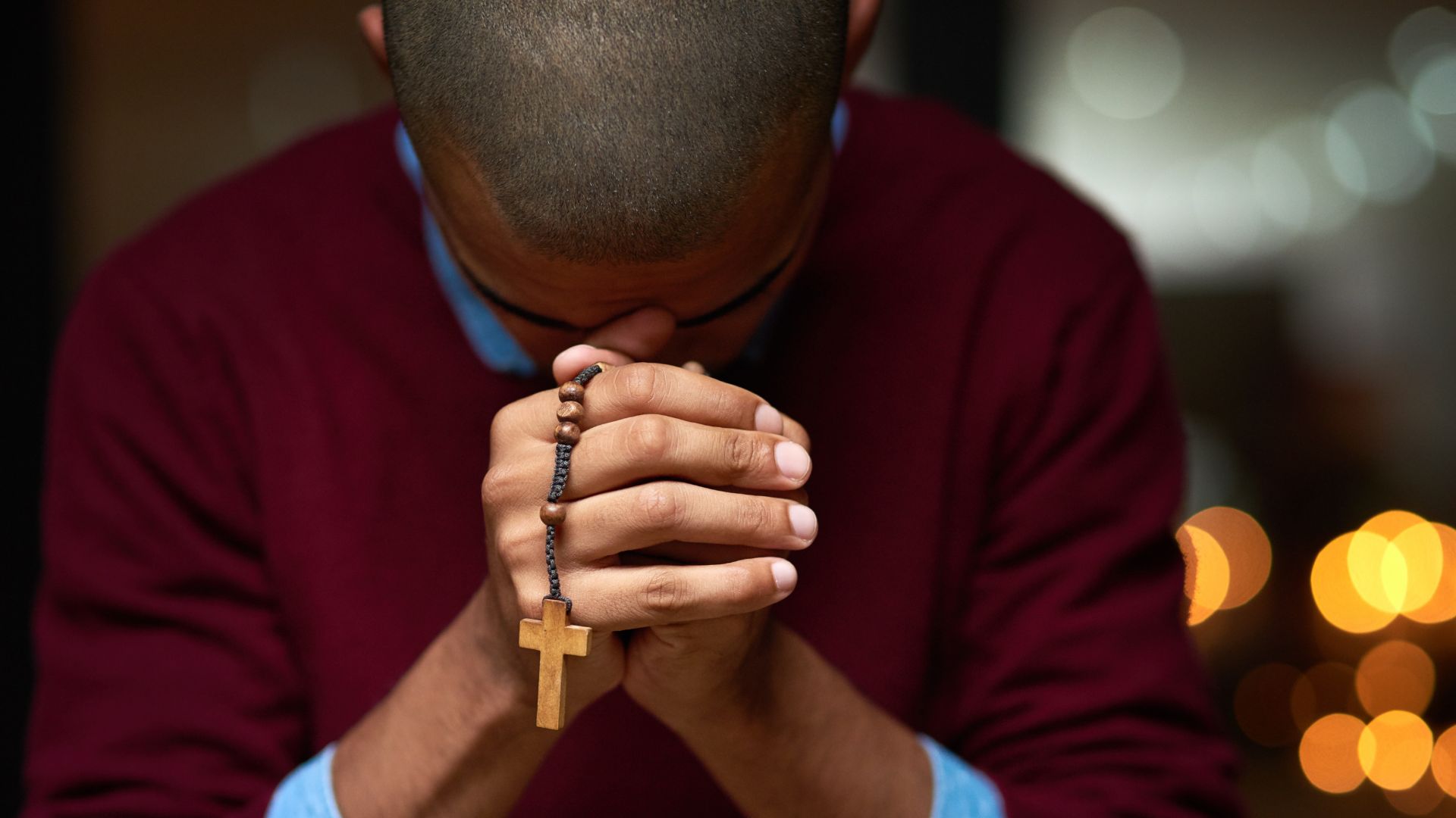 Seja constante na oração I Mensagem do Dia I Thiago Teodoro